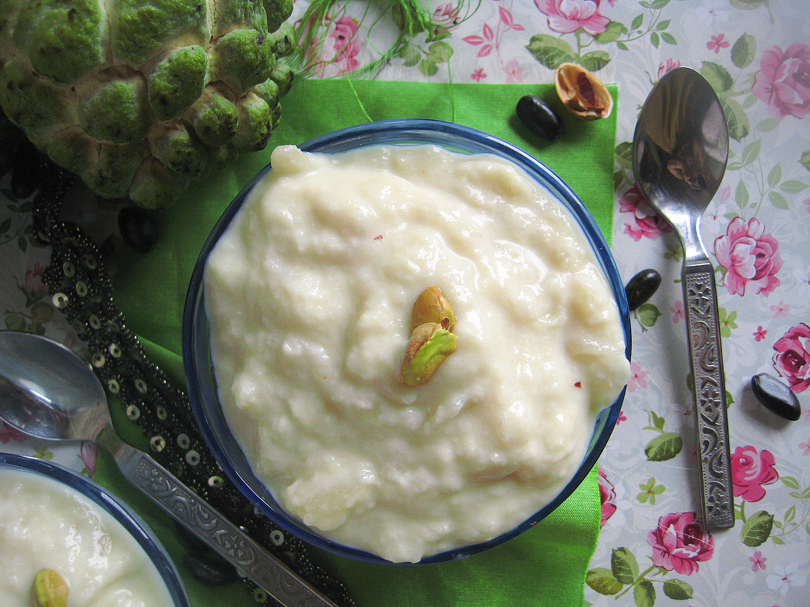 madhuri's kitchen: custard apple rabdi / sitaphal rabdi recipe ...