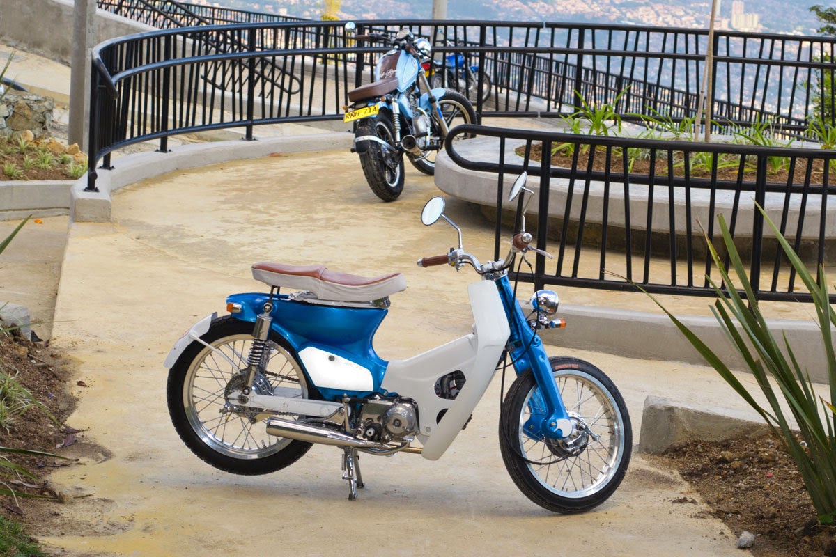 HOT MOTOR: Honda C 90
