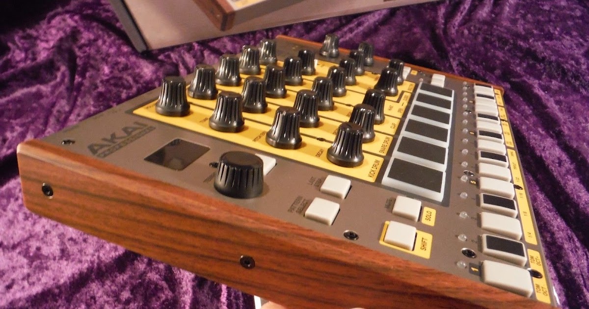 MATRIXSYNTH: AKAI TOM CAT ANALOG DRUM MACHINE SN (21)A41509169902748