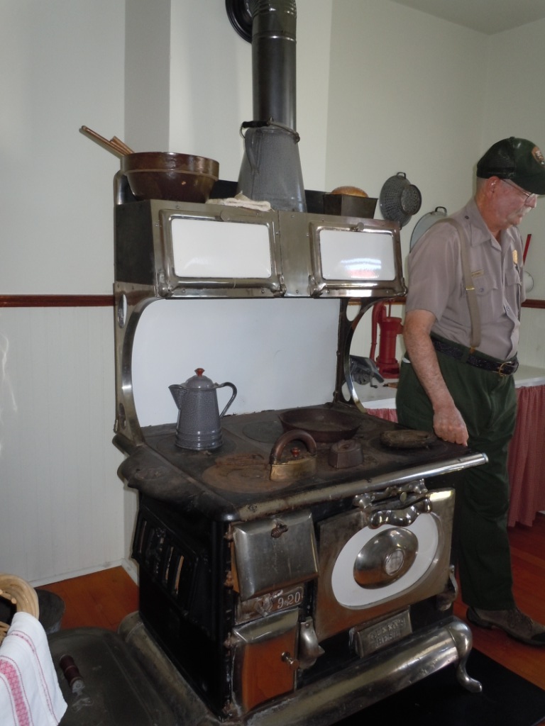 Stove, Coal / Wood, 1920s-1930s | Antique Stoves that only get better ...