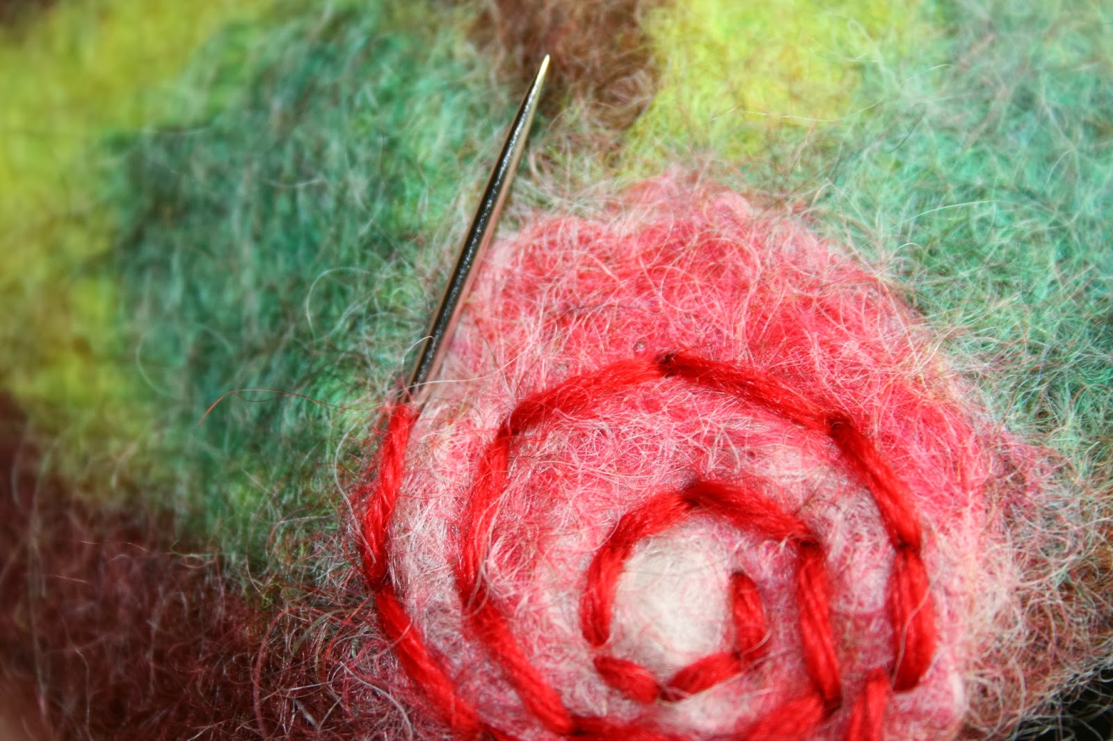 The Skillful Bee Dyeing Wool Fast And Easy