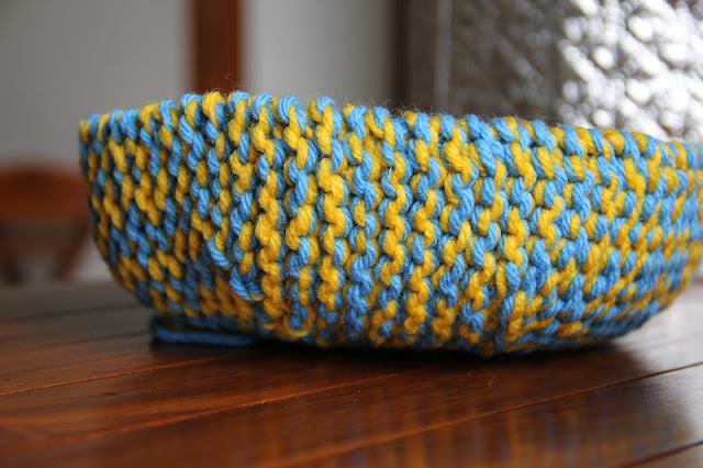My first try : knitted bowl tutorial!!!