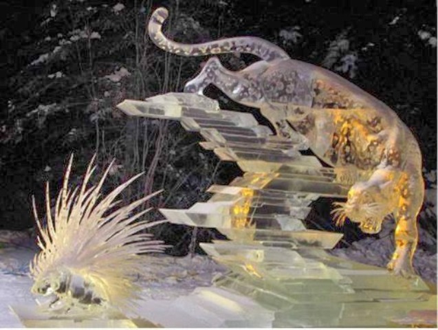 Karya Seni Pahat Es Yang Luar Biasa - UNIKLOPEDIA