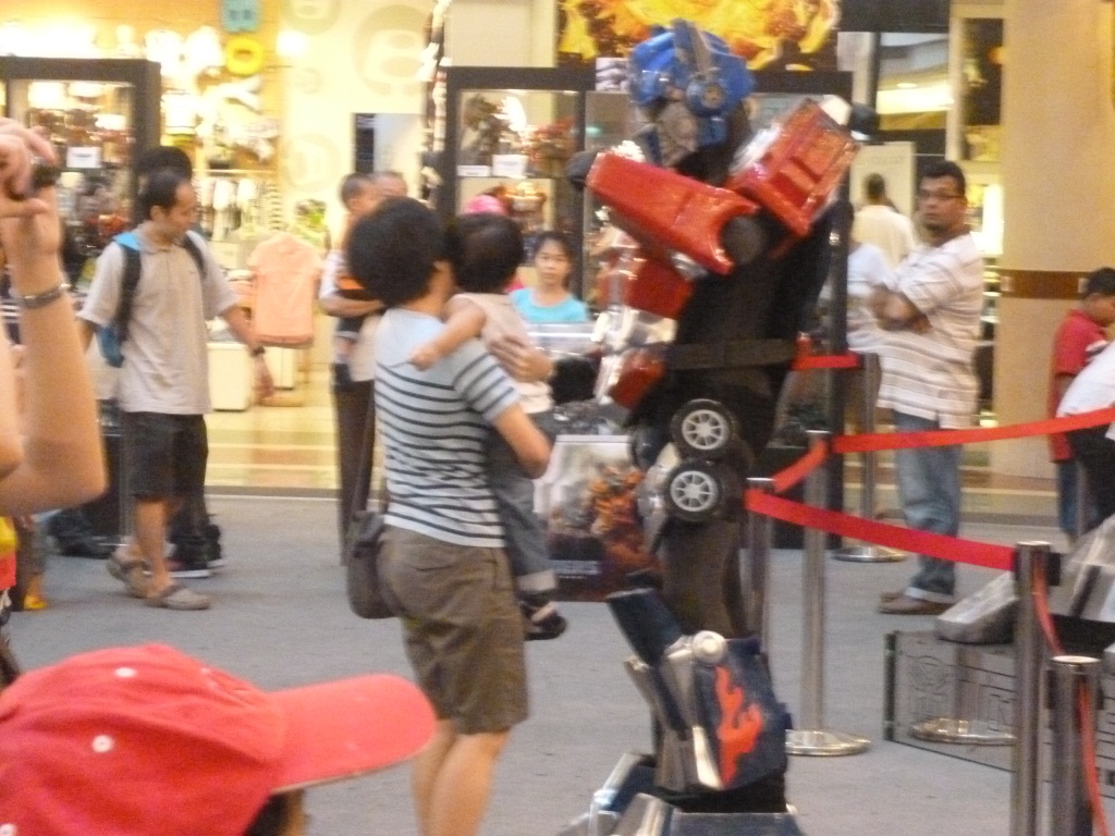 ♥ Be@uTiFul St0Ri3s ♥: One Utama Outing, Transformers, Eat Eat Eat!!!