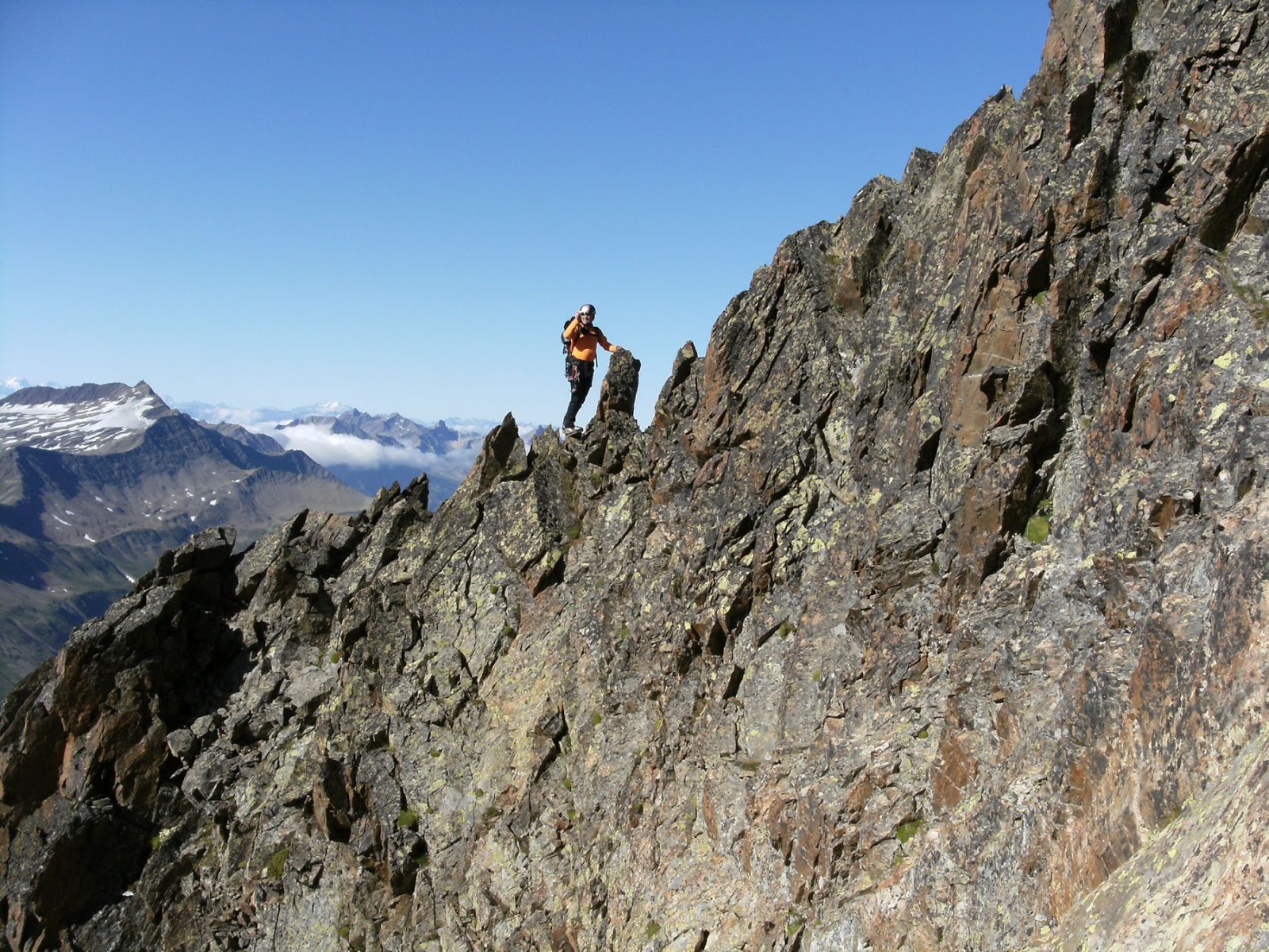 Valentino Cividini: PUNTA BARETTI(4013m)-MONT BROUILLARD(4069m)-PICCO ...