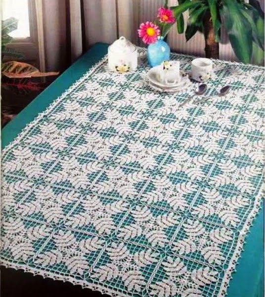 Crochet: Tablecloths square and rectangular