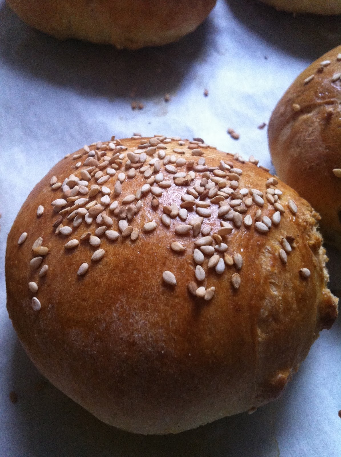 La Signora Foodie : My perfect burger bun!