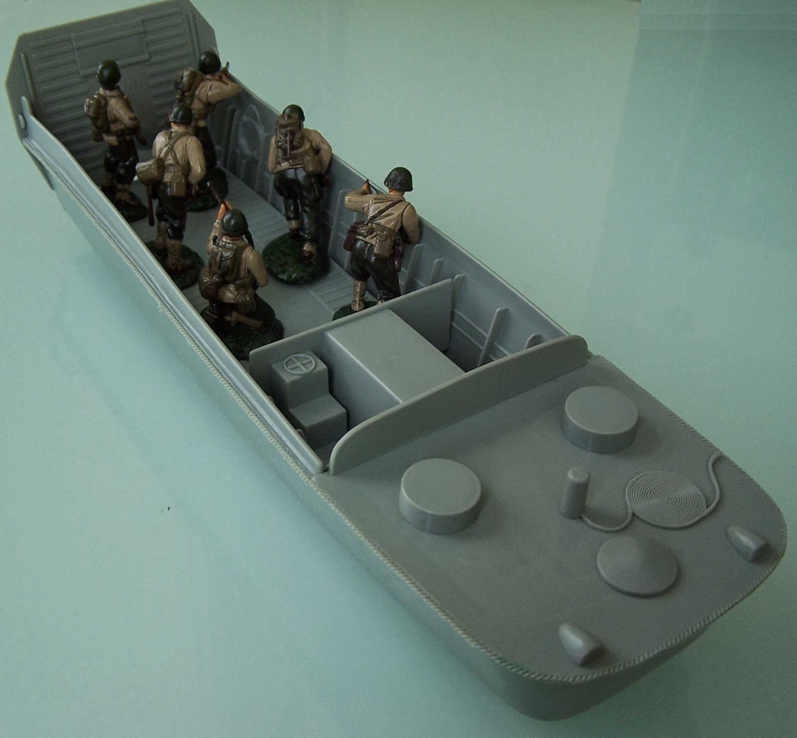 WWII Plastic Toy Soldiers: US Amphibious Vehicles