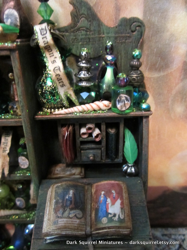 Dark Squirrel's Miniature Asylum ~: A Wizard's Study