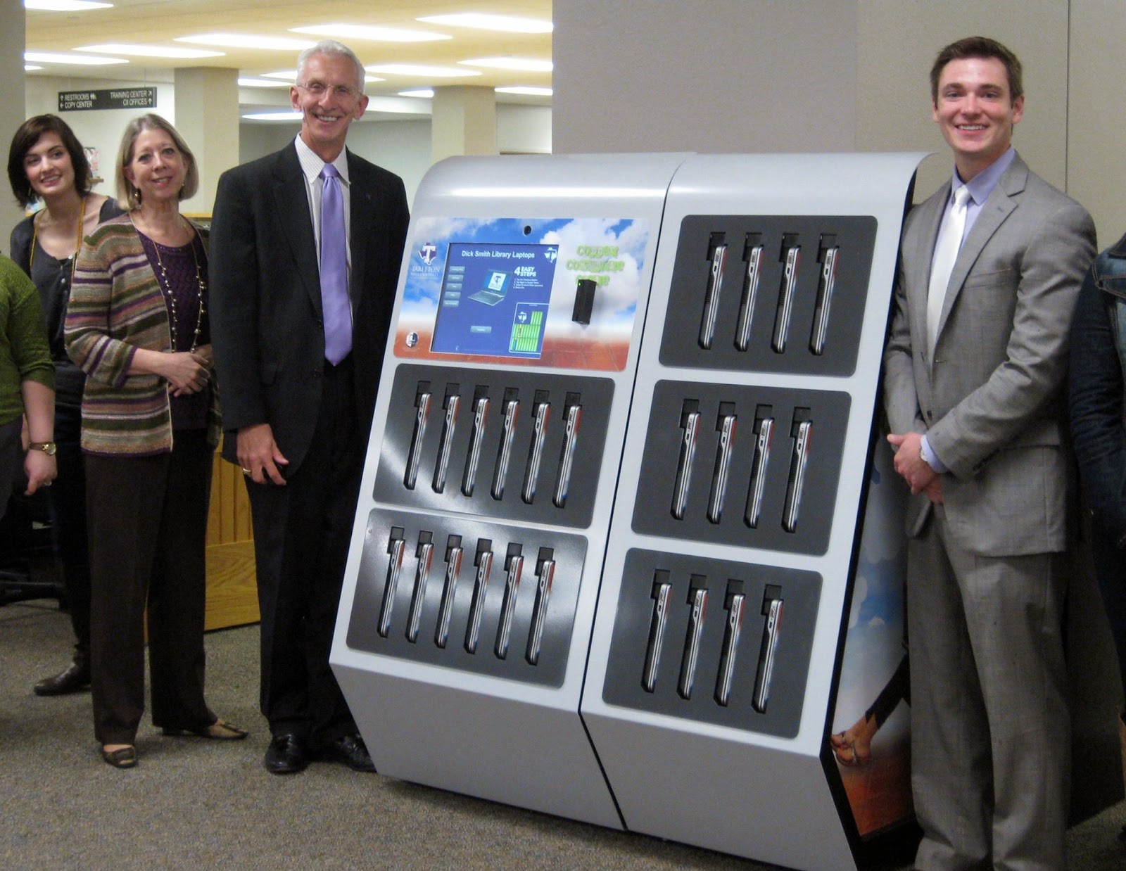 Library Online Lounge - Tarleton Libraries: Laptop Lending Machine