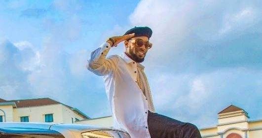 D'Banji Signature On His Swimming Pool