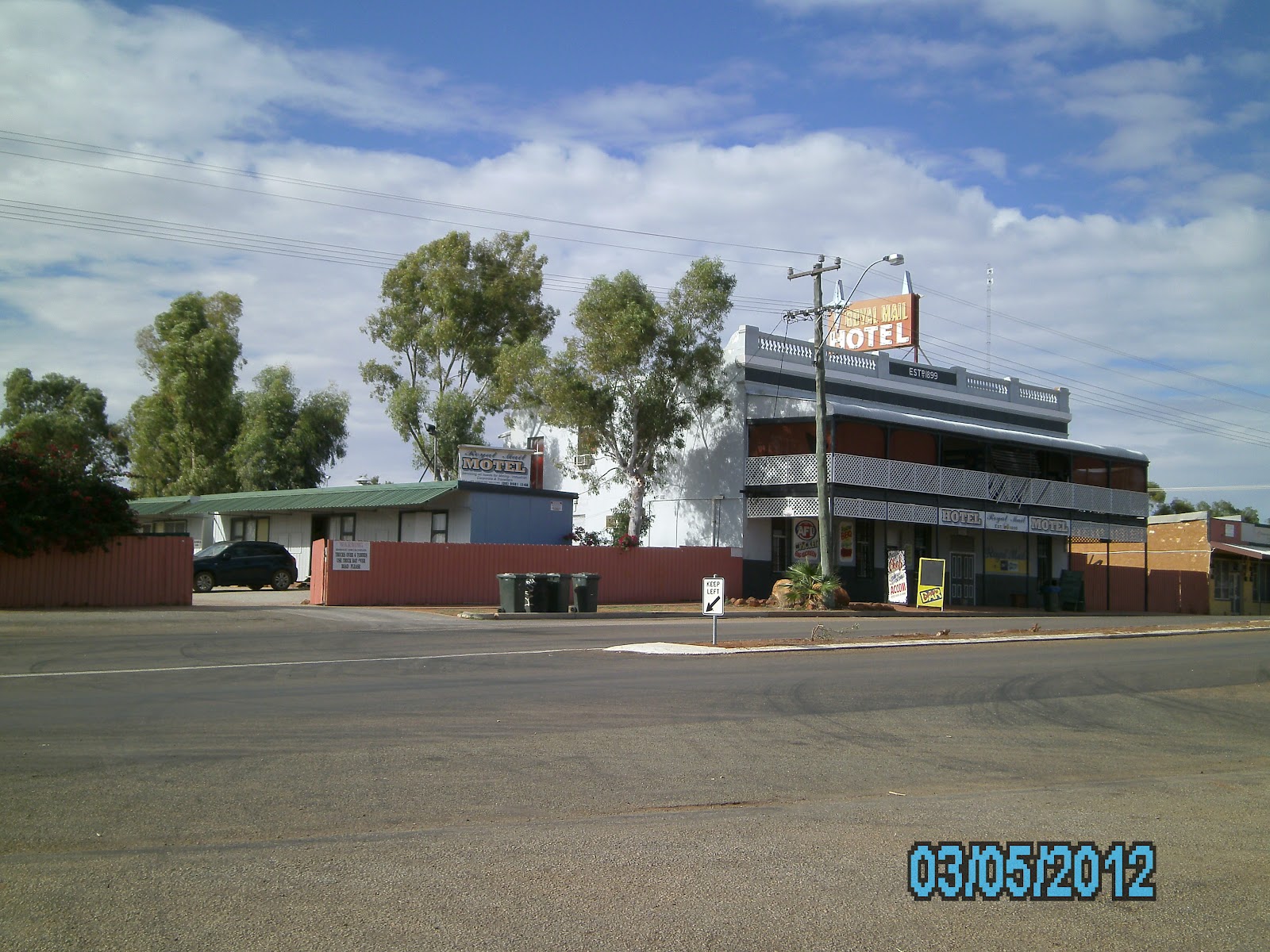 Julie's Travel Journal: Meekatharra to Munjina