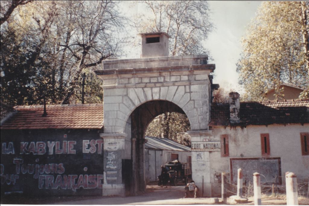De Fort-National à Larbaa-Nath-Irathen, une histoire de la ville: Les ...