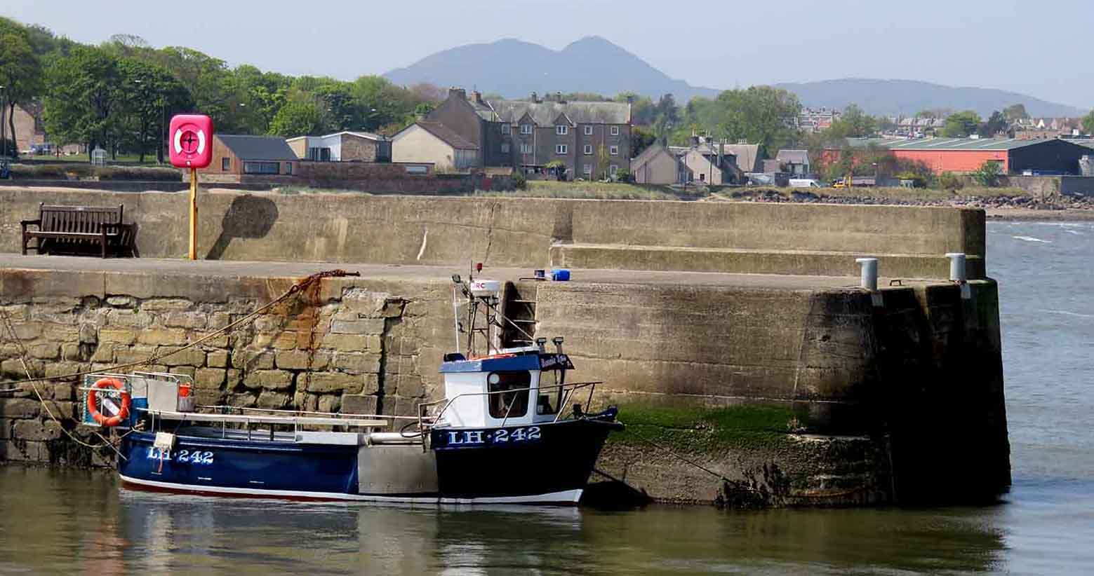 Alex and Bob`s Blue Sky Scotland: Musselburgh. Joppa. Portobello. The ...