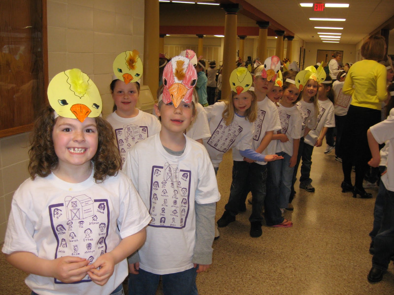 First Grade Fun: Cock-A-Doodle-Doo, Barnyard Hullabaloo!