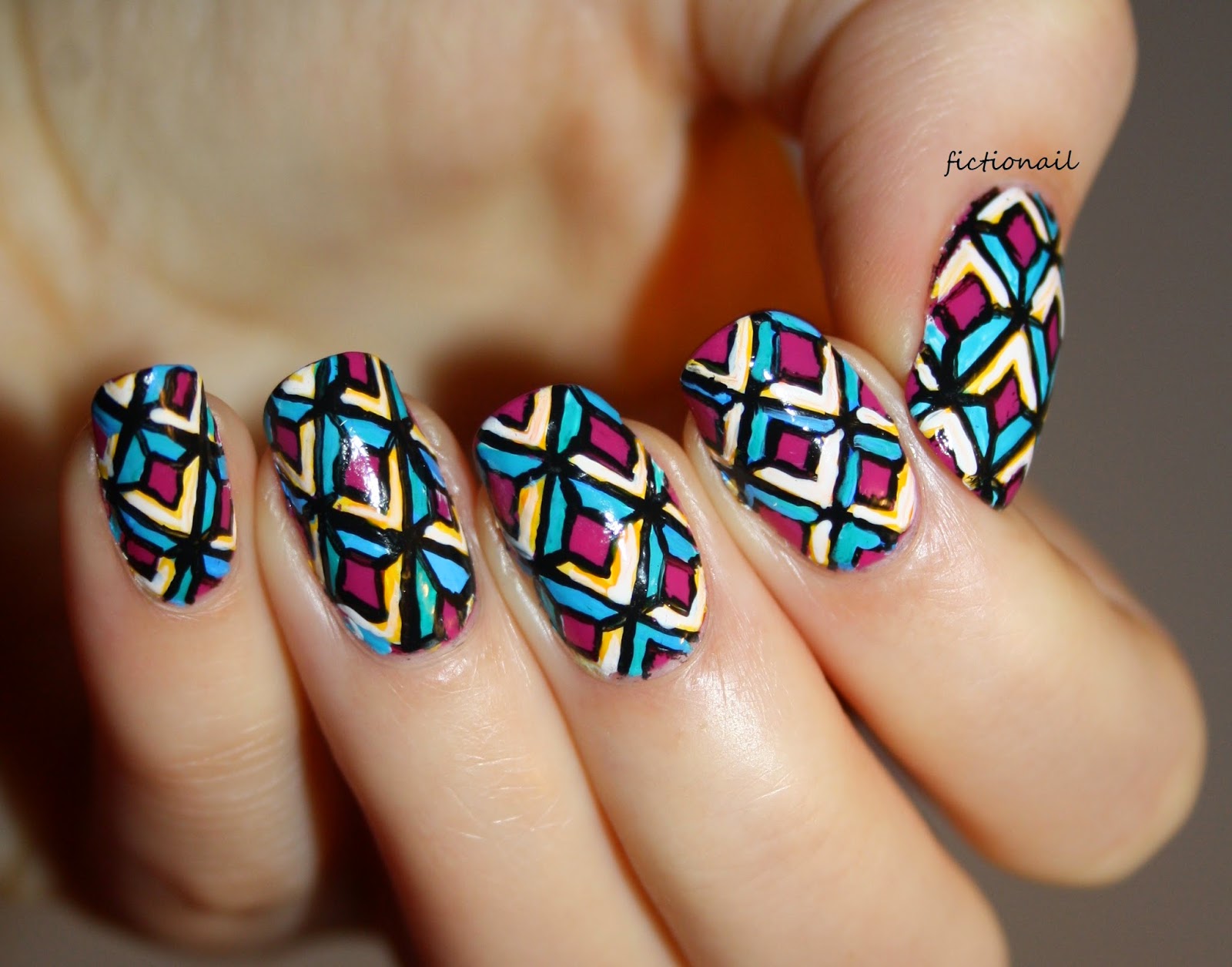Geometric Pattern Nails