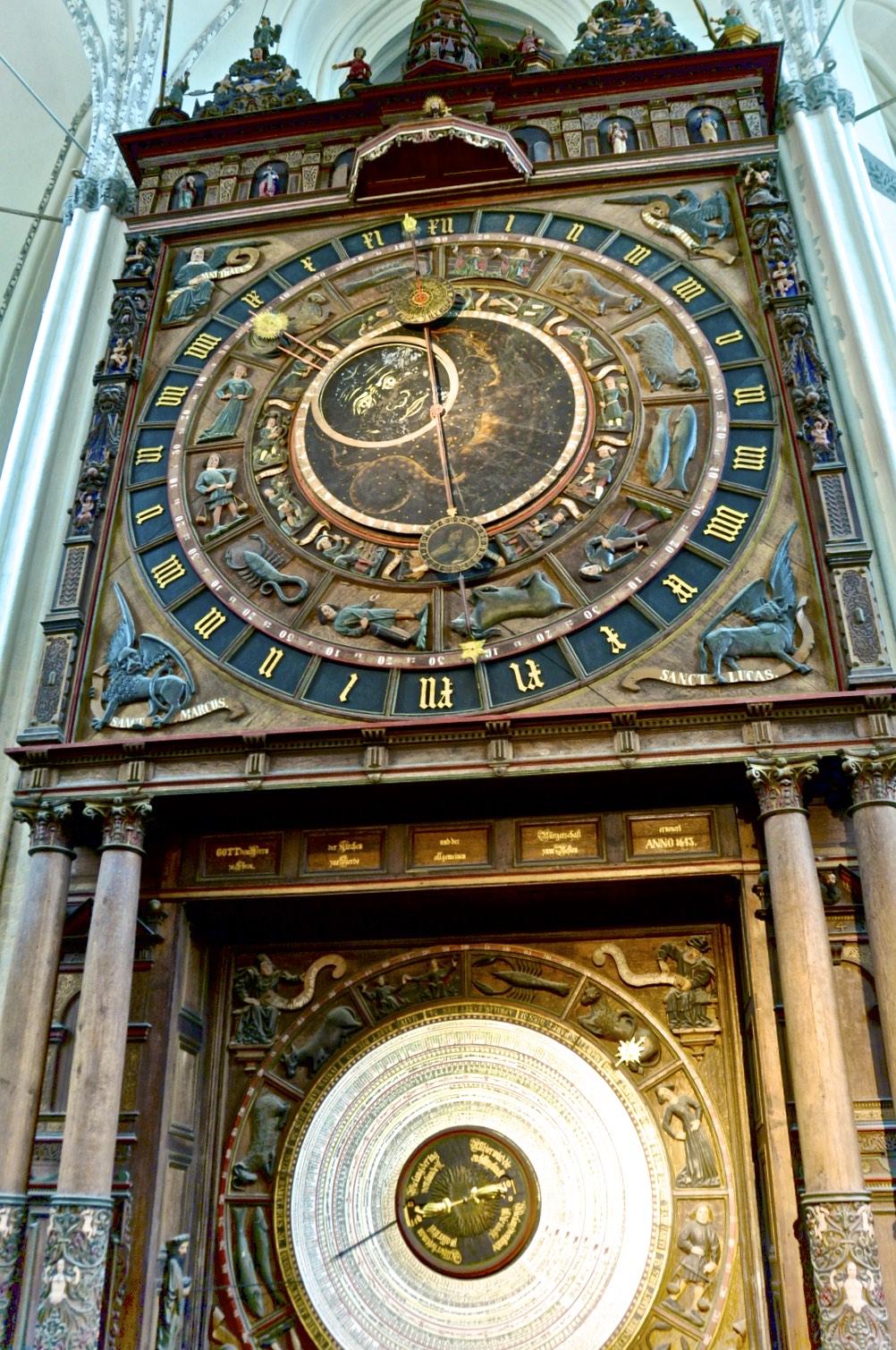 El reloj que marcaba el fin del Mundo ~ El LoBo BoBo,... un blog de viajes