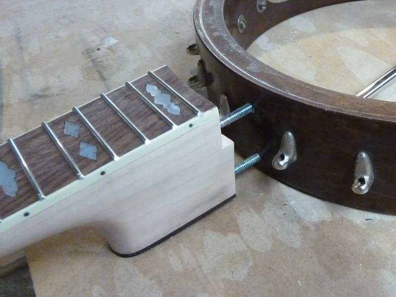 Franzke String Instruments: Fitting The Neck To The Banjo Rim
