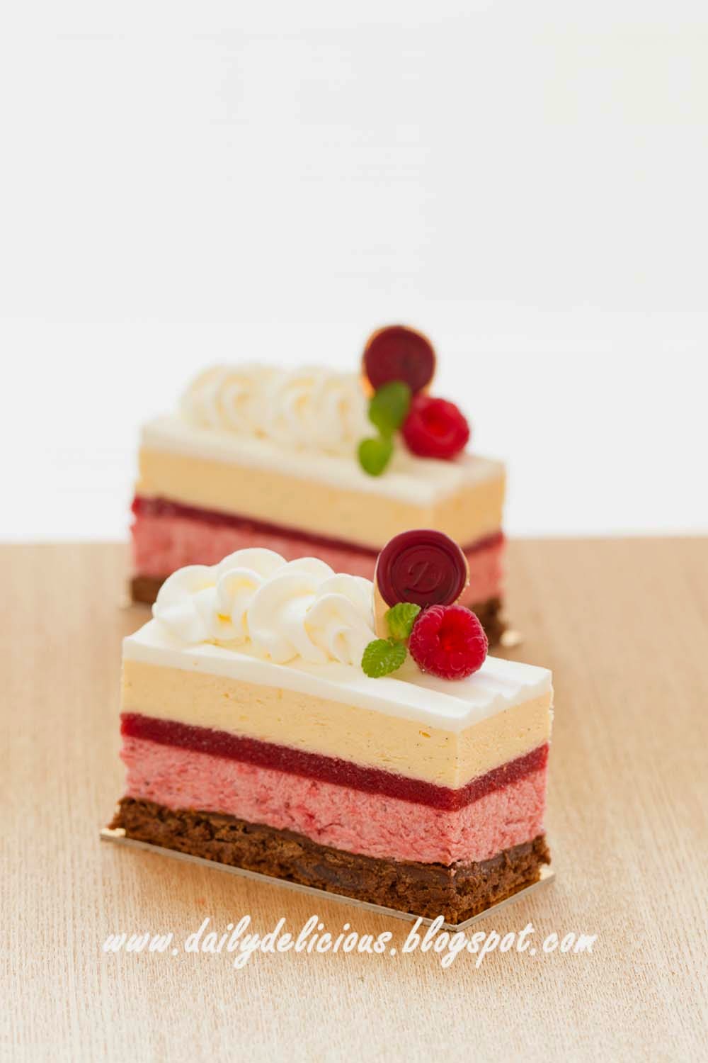 dailydelicious: Harmonia: Red berry entremets