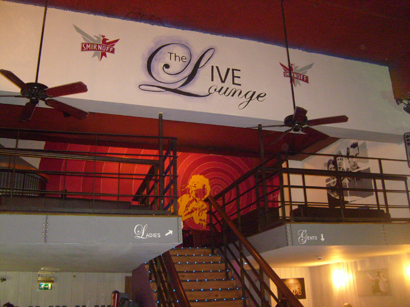 Clwb Cardiff: The Live Lounge - The Review