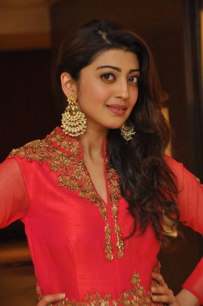 Pranitha Subhash at Love For Handloom Fashion Event Photos - South ...