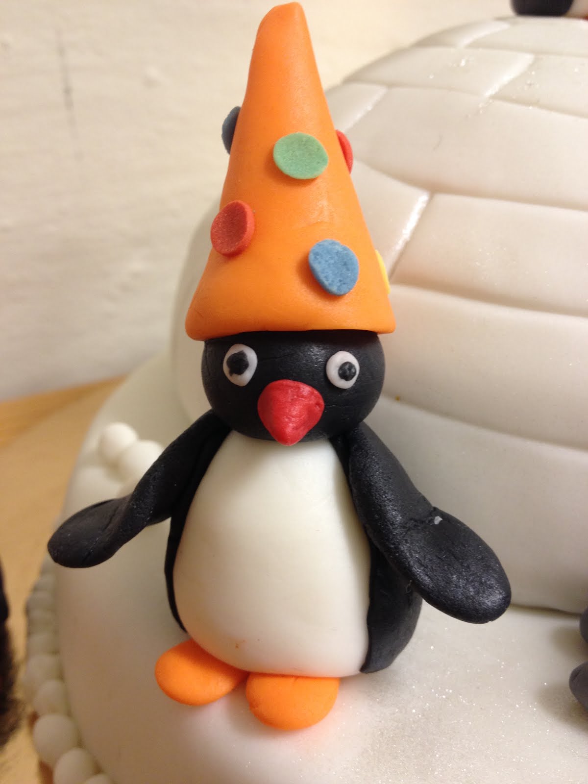 Pretty and fun cakes: Penguin cake / Pingu cake