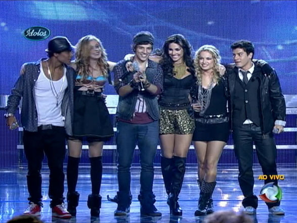 Rebelde: Vejam as Fotos da estréia da banda Rebelde no Idolos