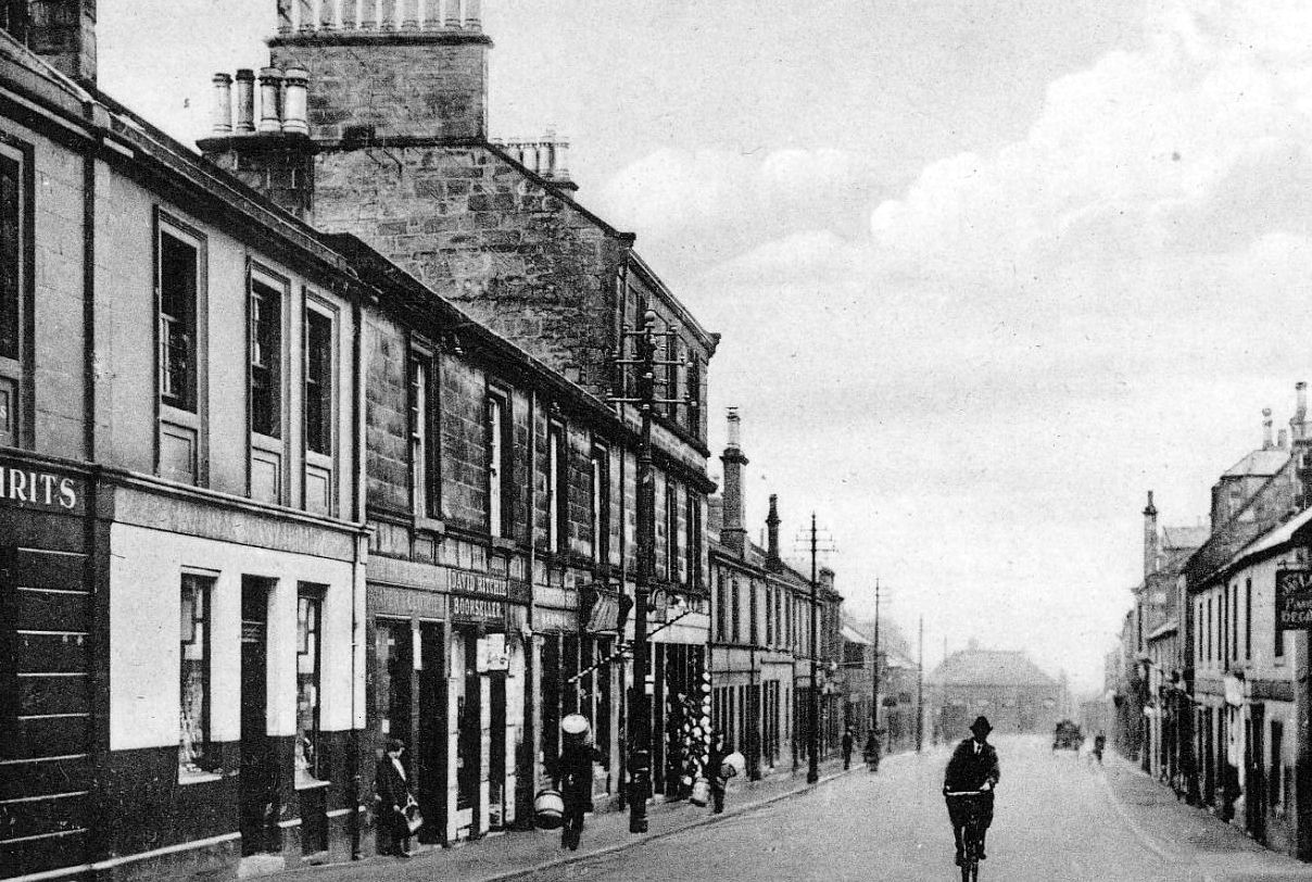 Tour Scotland: Old Photograph Stirling Street Denny Scotland
