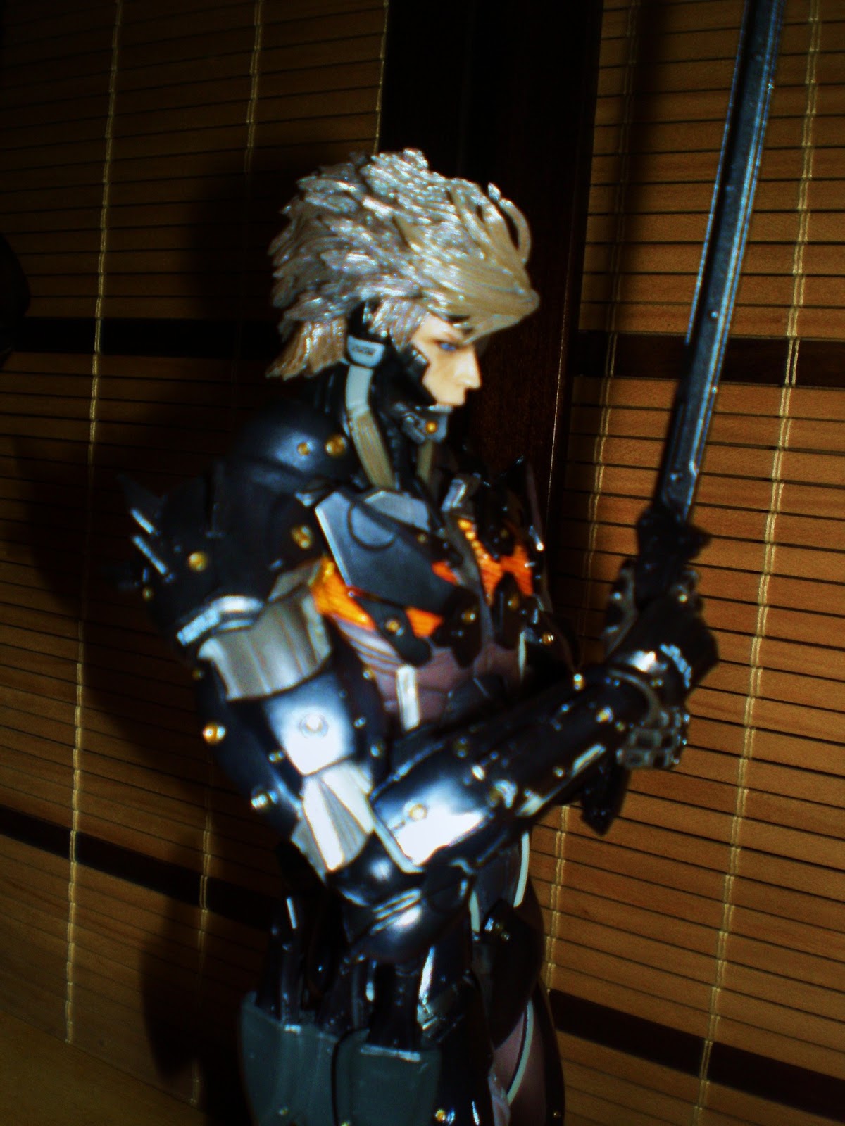 Angels and Summer: Play Arts Kai Raiden - Metal Gear Rising: Revengeance
