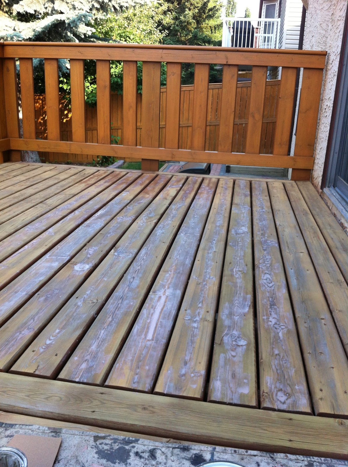 Illustrious Paint Works: Behr Natural Cedar Tone SemiSolid Deck