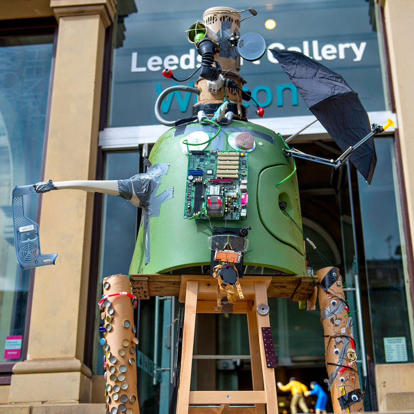 arts4all: Junkbots in Leeds with March of the Robots