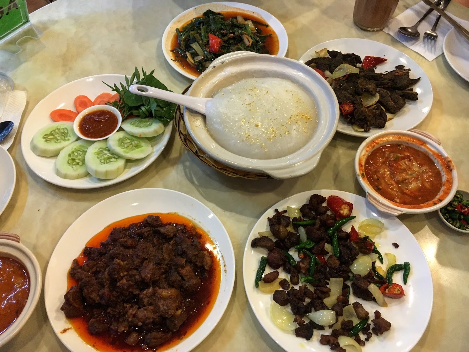 Restoran Aminah Arif - Kiulap, Brunei - Travel is my favorite Sport