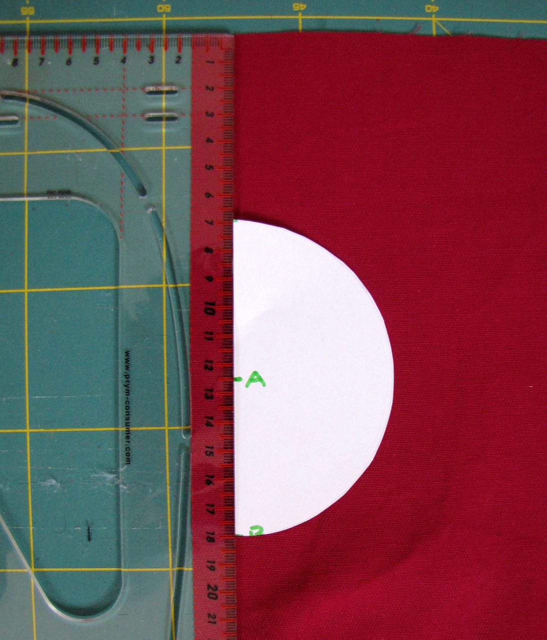 Of Dreams and Seams: Circle Pocket Skirt Tutorial/Pattern/How-To