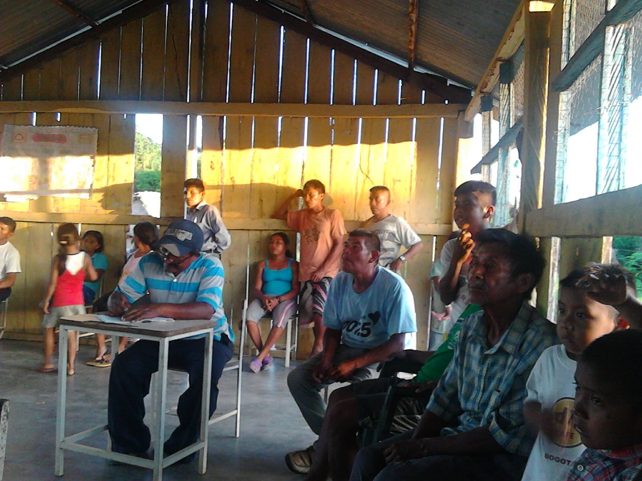 Tierras para la vida. Con la comunidad Piapoco Tzazenai (La colonial ...