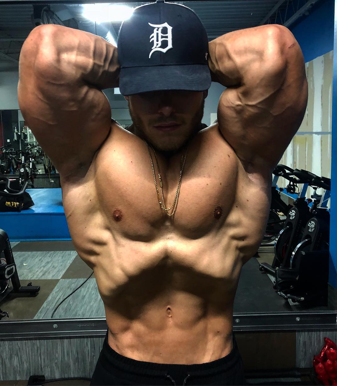 the beauty of male muscle: Tommy