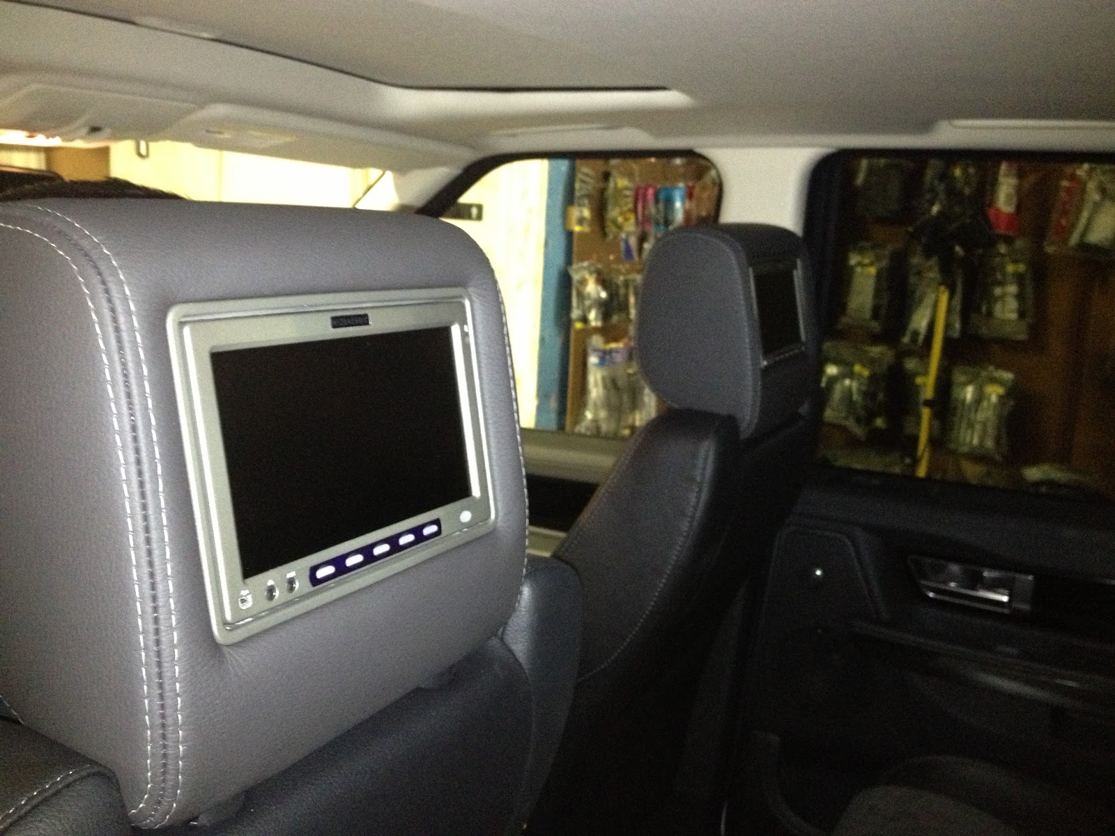 Hurleys Auto Audio: Two Range Rover Sports for Rear Seat Entertainment