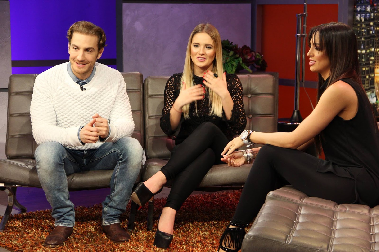 Fotos: Kimberly Dos Ramos y Eugenio Siller en Titulares y más — Febrero ... Fotos: Kimberly Dos Ramos y Eugenio Siller en Titulares y más — Febrero ...
