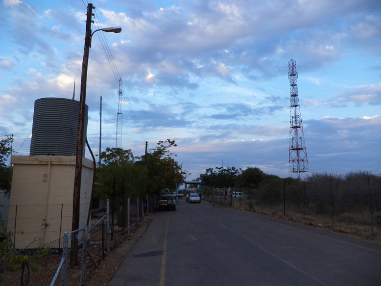 Cycle Around South Africa 2013: Camp 41: Lion Park Resort to Derdepoort ...