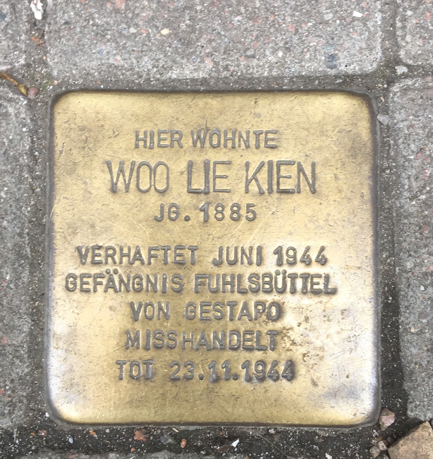 Blitzwalkers: Hamburg, the Stolpersteine Project and the Chinese community.