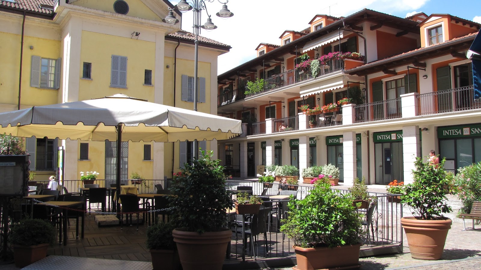 Stresa Travel - Travel Notes and Recipes: Stresa: Streets with a Story ...