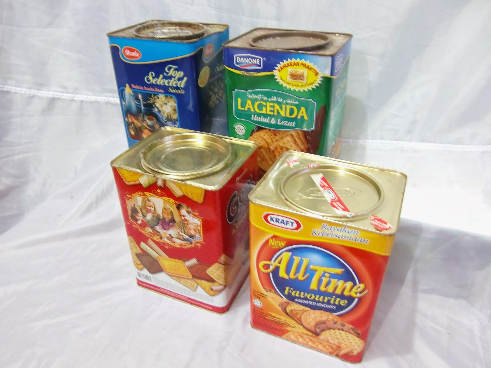 CILEGON ANTIK: Koleksi Kaleng Biscuit Besar - ( Kelompok. D )