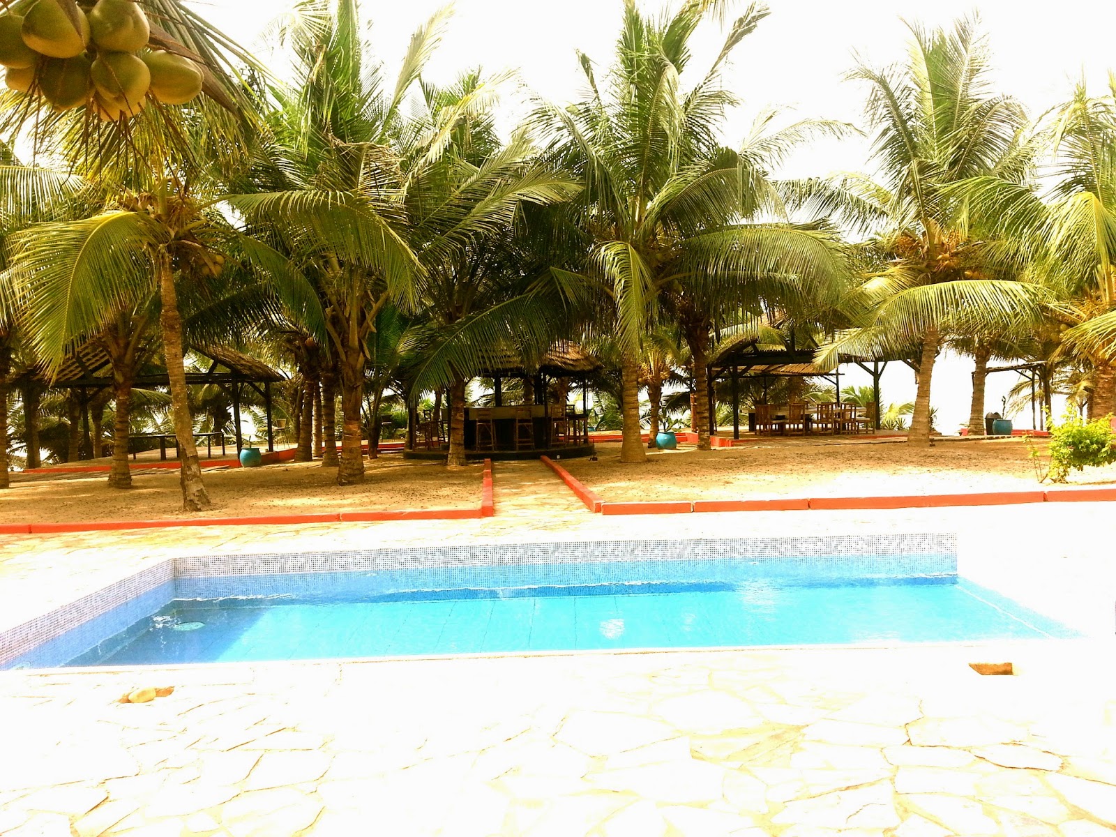 Happy Grapes ♥ Ghana: Le Grande Bleu Beach Resort, a little past Kasoa