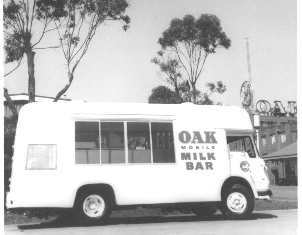 Historic Trucks: Oak Milk Factory trucks