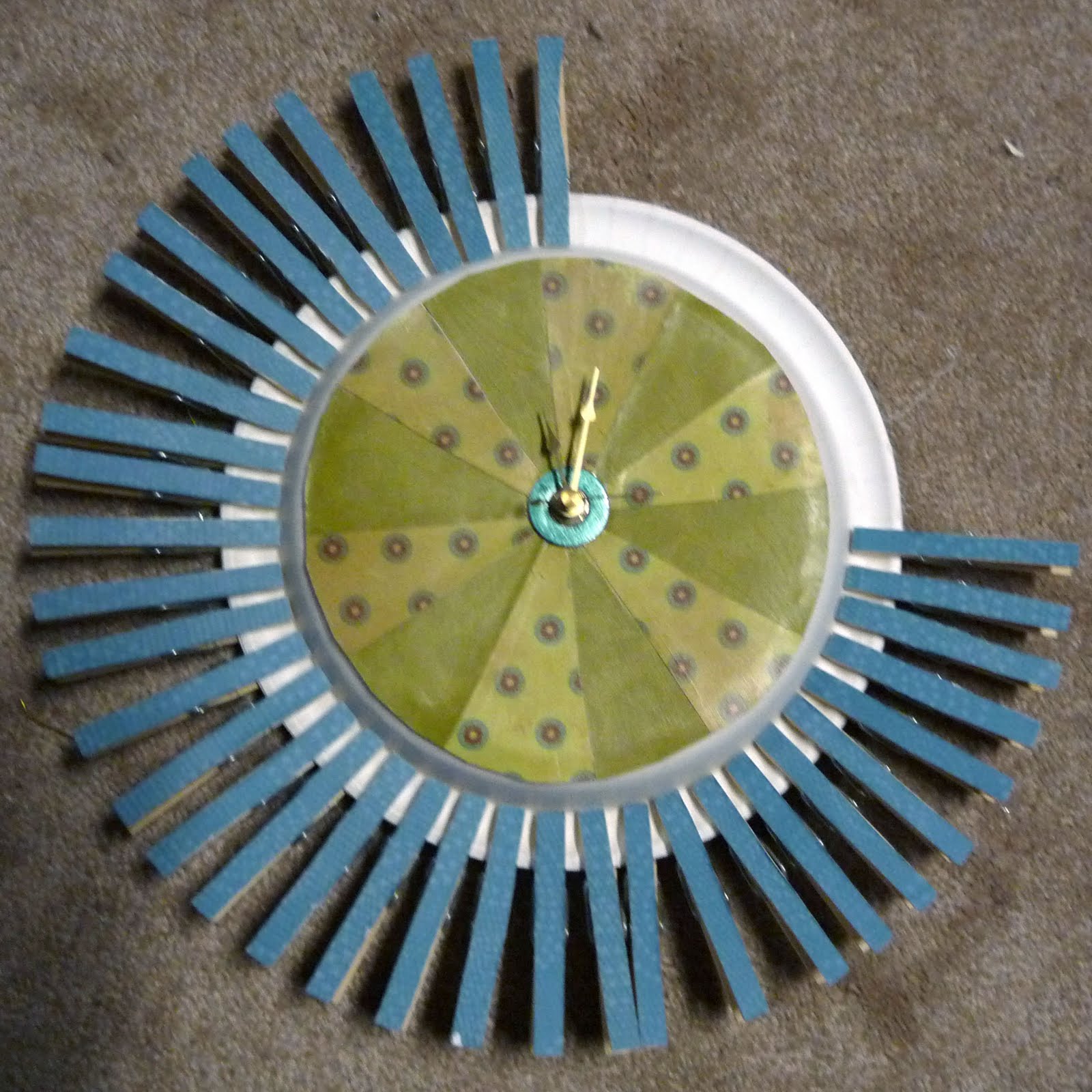 Clothespin Clock {Tutorial} - Shealynn's Faerie Shoppe