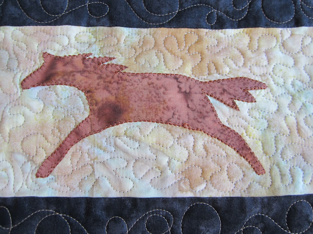 Roberta's Custom Quilting: Horse Applique Quilt