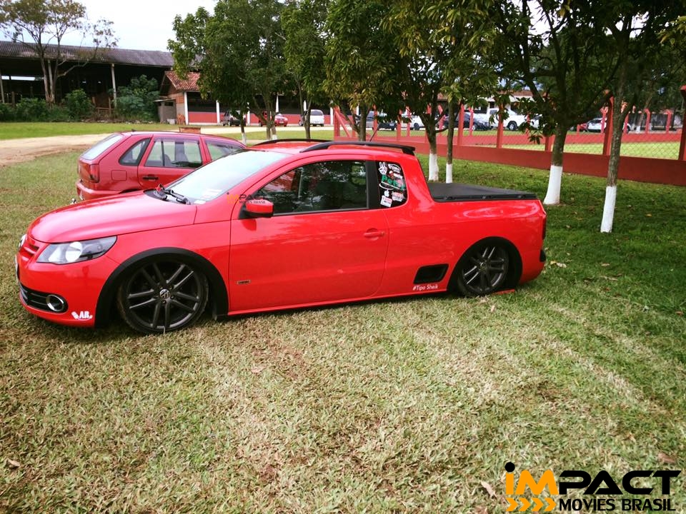 VW Saveiro G5 Com Rodas Jetta 2010 Aro 17 Suspensão a ar - Impact ...