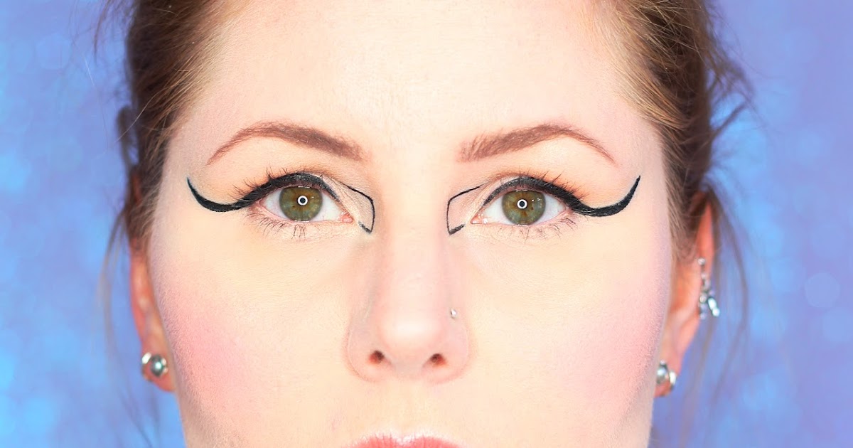 Wishdreamstar: Graphic Liner, simple Runway Makeup-Look