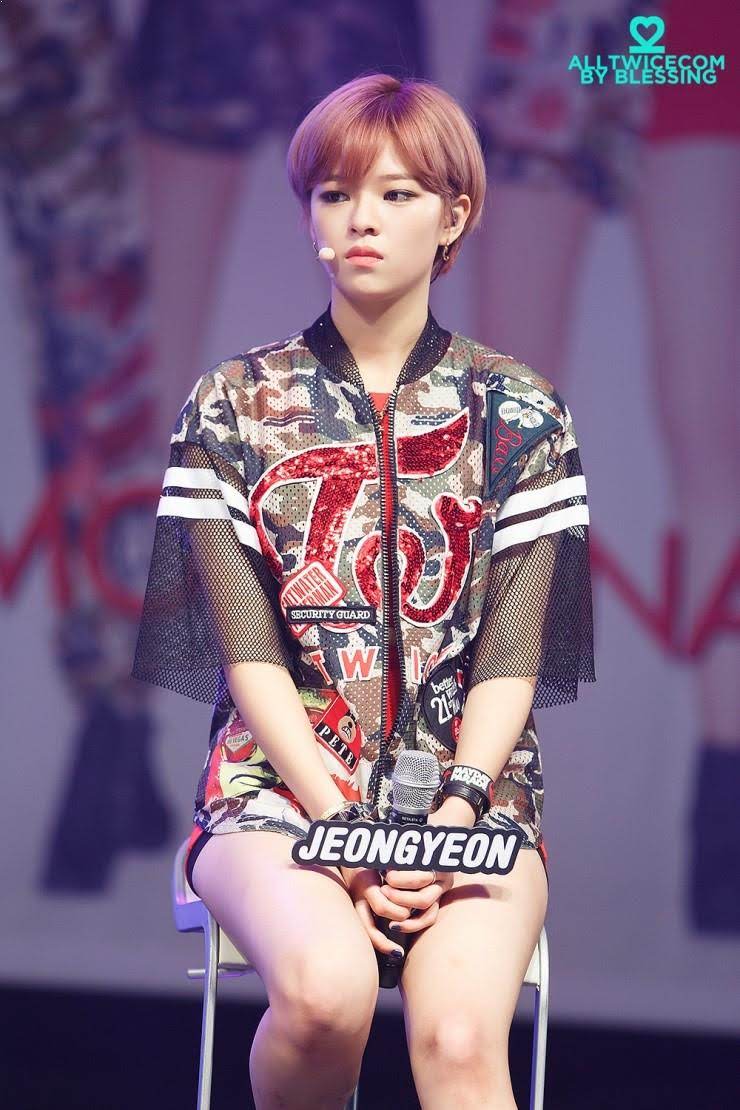 Yoo Jeong-yeon (Jeongyeon)