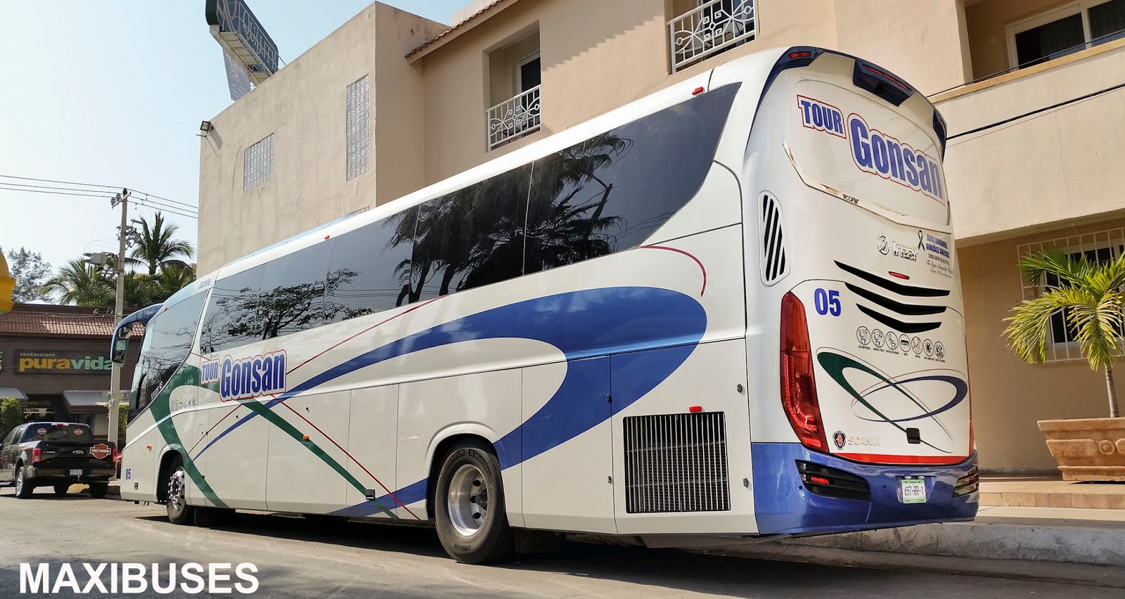 MAXIBUSES: AUTOBUSES TOUR GONSAN (TURISMO)