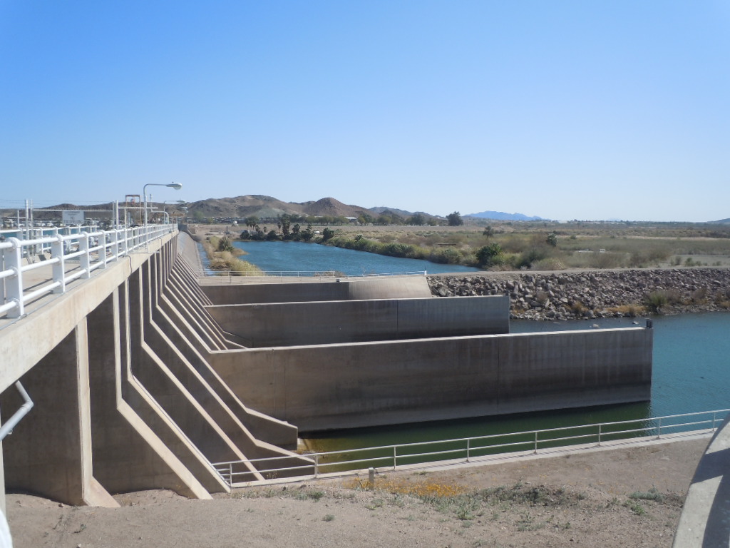 RV Voyageur: Imperial Dam - Water Diversion - RVing in the BLM lands ...